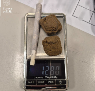 UP: Zaplijenjena droga, novac i roba, slobode lišena dva lica | Portal ETV