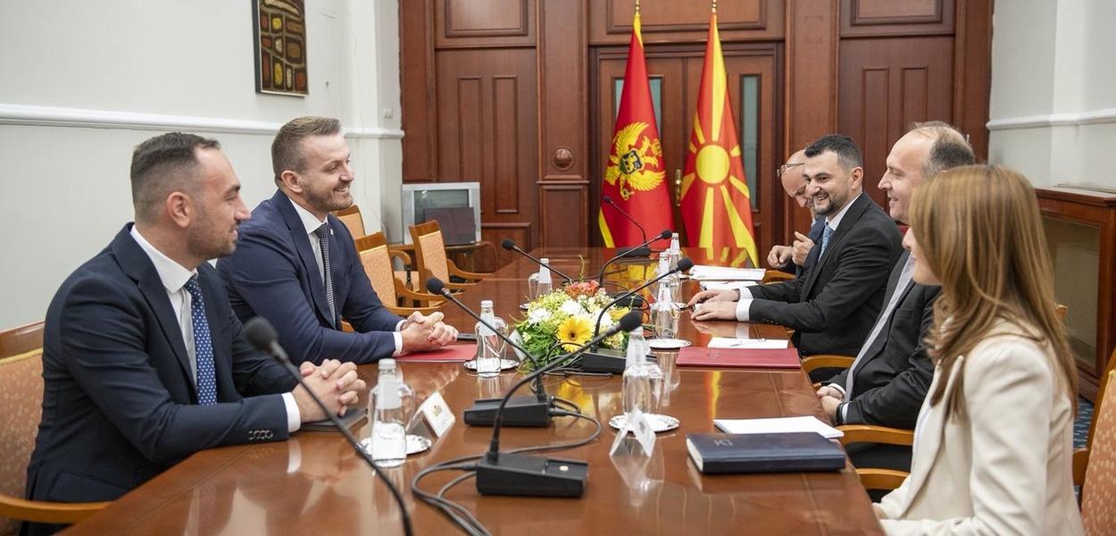 Dukaj sa Gašijem: Podrška demokratskim promjenama | Portal ETV